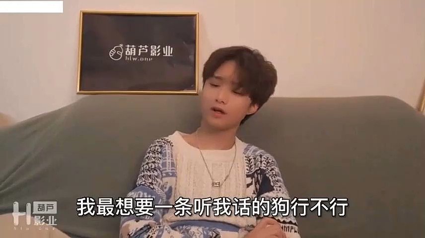 小灵鹿🦌 On Twitter 国产剧情——缺爱的富二代 帅哥富二代叫家政,未见世事的少年对黑丝阿姨产生性欲,阿姨被胁迫帮少年洗澡,洗澡时问到家庭,也了解到富二代其实是一个缺爱的少年 既然