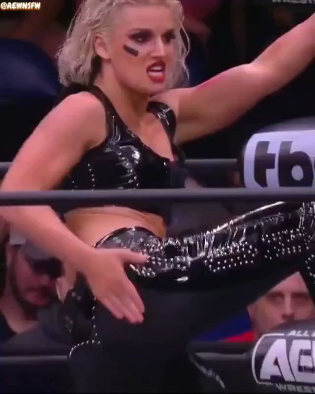 AEW:NSFW on Twitter: "⚡ TONI STORM ⚡ #AEW #AEWDynamite #AEWRampage https://t.co/MWCkGdcB0v ...