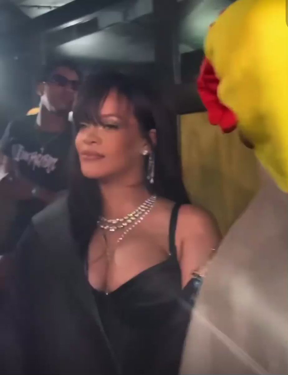 Daily Loud On Twitter The Queen Rihanna Really Looked Gorgeous The