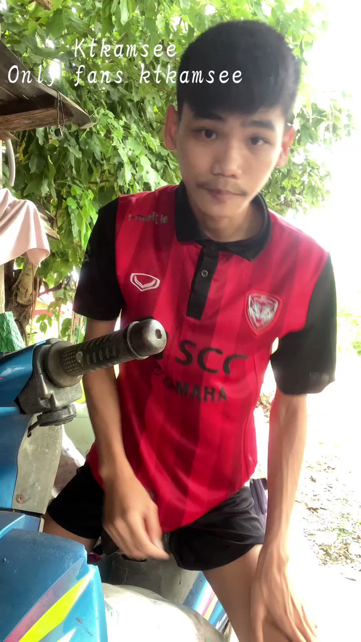 KT 💦 ️แอคล็อค150 ลดจาก299 ️ on Twitter: "เงี่ยนๆ เลยมาชักหน้าบ้าน ตกใจเลยดิ มีคนเดินมา เก็บแทบ ...