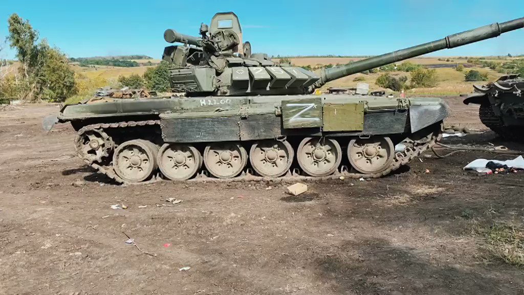 MilitaryLand.net on Twitter: "📽️Ukrainian troops captured two more T-72B3 tanks and one MT-LB ...