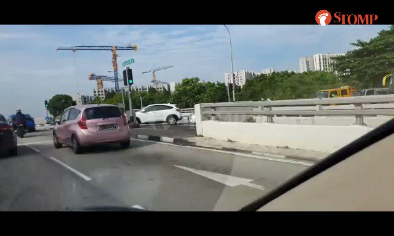 Stomp Singapore on Twitter: "Driver taken to hospital after 2-car accident in Tampines http ...