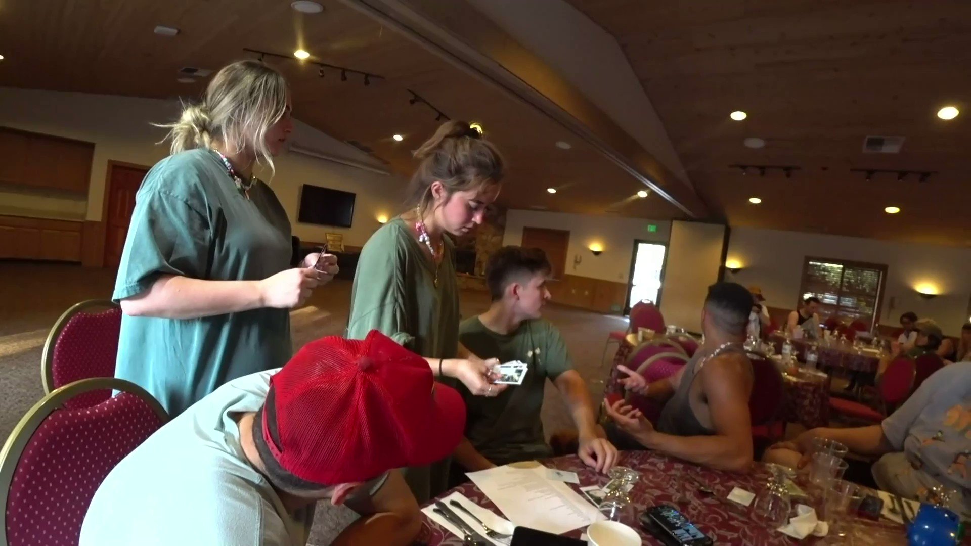 ludwig on Twitter: "@qtcinderella uh oh..." / Twitter