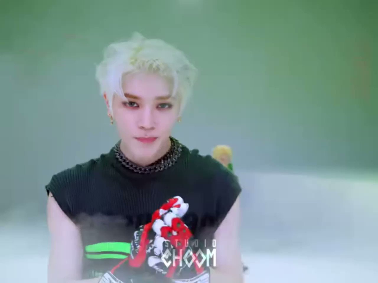 태유연 🌹 On Twitter Taeyongs Cute Intro 👉🏻😁👈🏻 Mddrtune7p