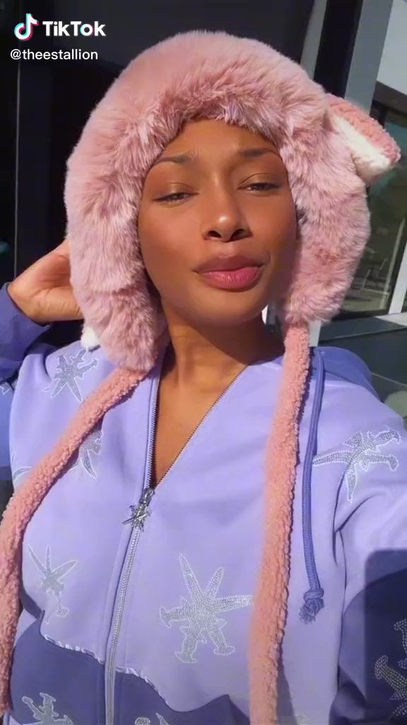 WOMENRAPLATAM on Twitter: " | @theestallion shares with us through her TikTok account the gift ...