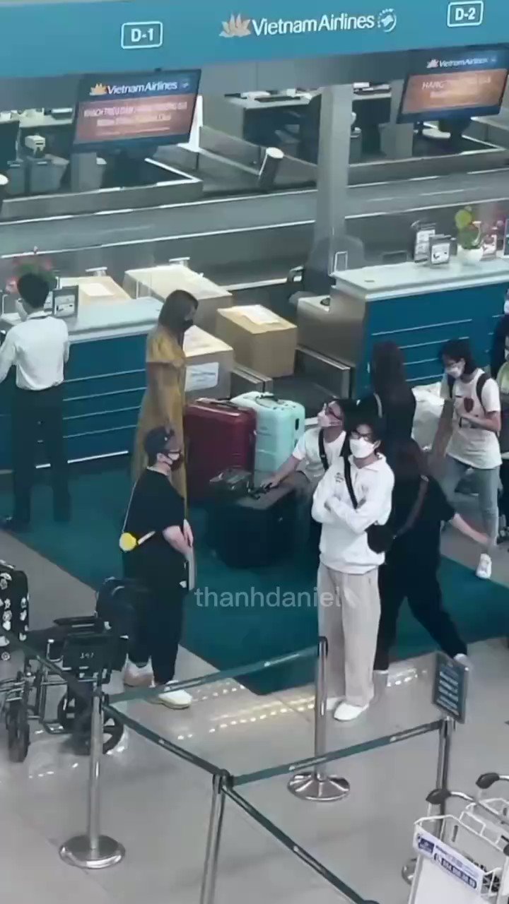 Thanh Daniel on Twitter: "Mười điểm cho Yu nhé 🤣,Gulf dễ thương quá nè . Bye bye 👋👋🇻🇳 ️🇹🇭 ...