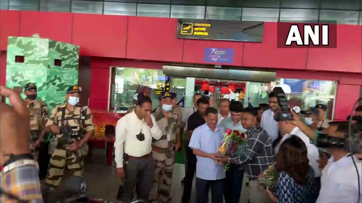 ANI on Twitter: "#WATCH | Delhi CM and AAP national convener Arvind Kejriwal greeted with ‘Modi ...