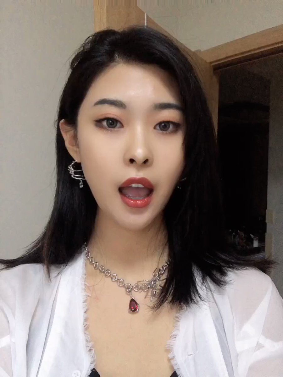 美女口腔深入 아헤가오 Ahegao アヘ顔 阿嘿颜 #阿黑颜 #反差 反差婊 高潮脸 #盯射 口腔 口腔视频 舌头 美女口腔 #母狗 美女真实视频 #口水 舌头 更多
