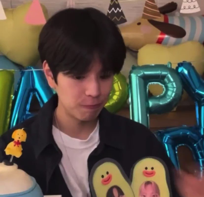 댕꾸 ̈ On Twitter Stop He Is So Adorable When Choosing The Questions😭😭😭😭😭😭😭