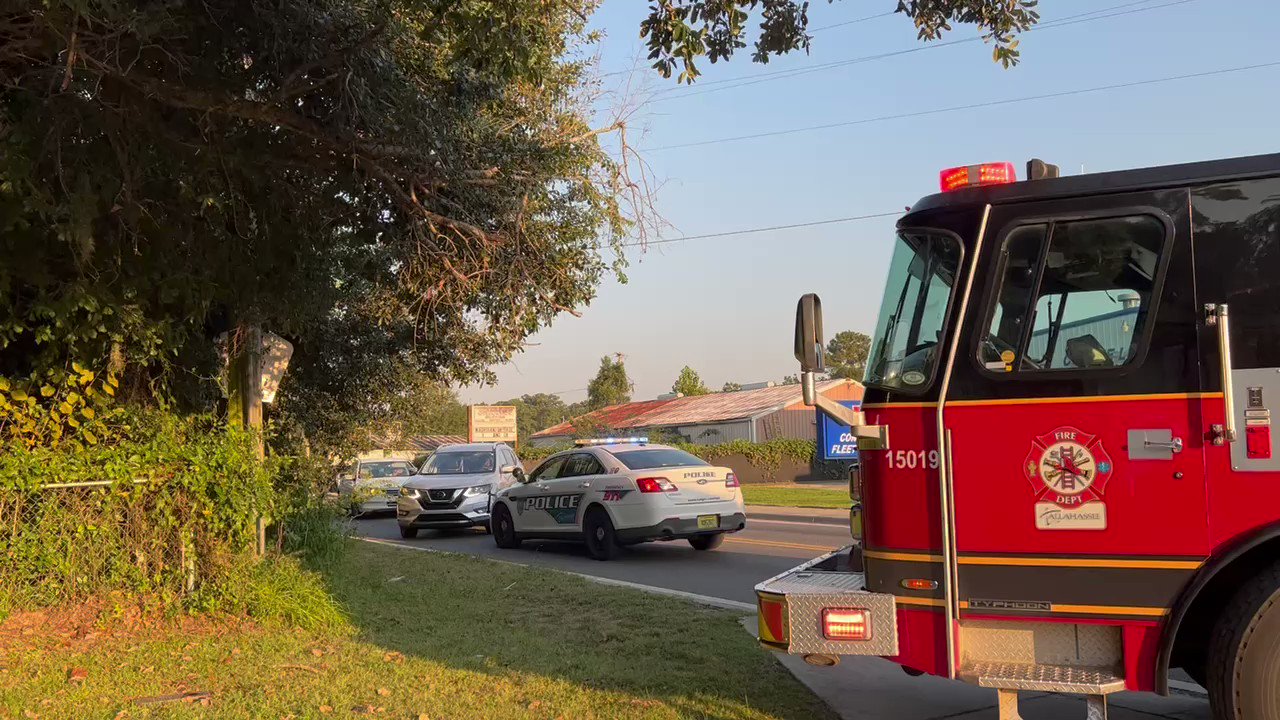 Tallahassee Police On Twitter While Officers Worked The Scene They