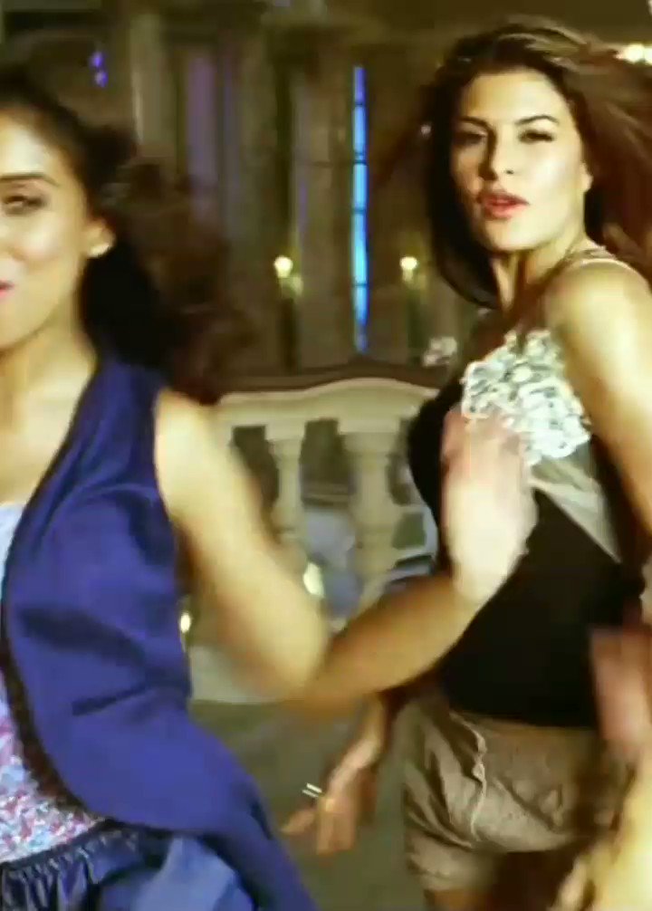 Erotic Beauty on Twitter: "#Asin uff🔥😱 https://t.co/6EkzMSSFaY" / Twitter