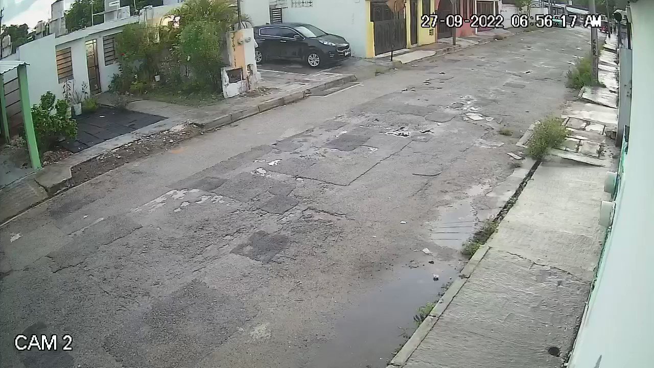 Por Esto! Online on Twitter: "📹 #Entérate | Las cámaras de seguridad de una vivienda grabaron el ...