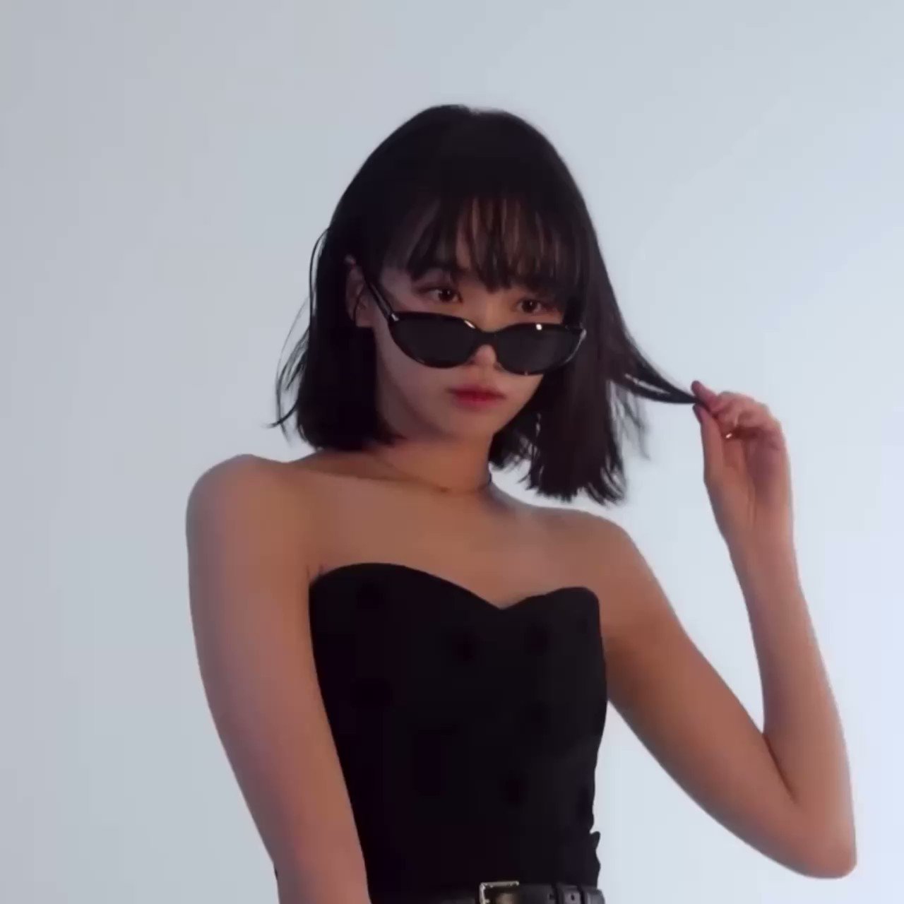 chaewon loops on Twitter: "chaewon is so fine https://t.co/QxUKUiJHo4" / Twitter