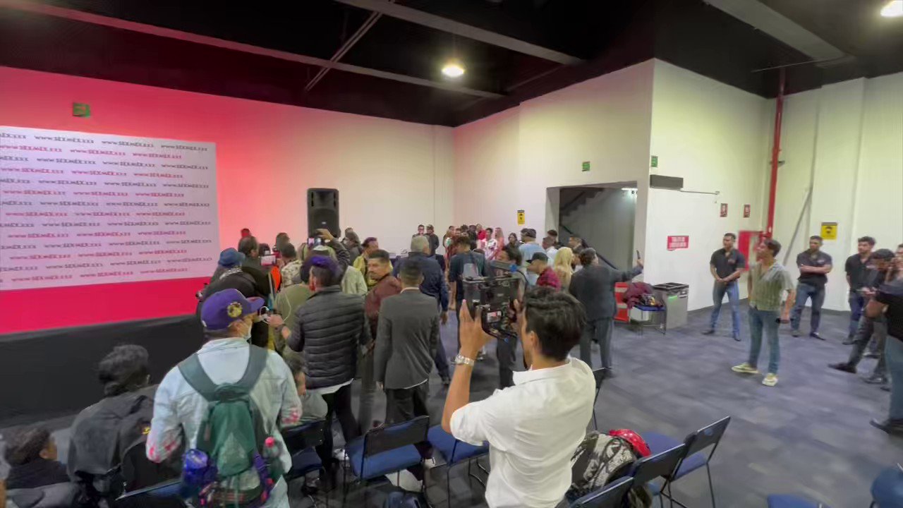 Jessica Sodi👑💋🍑🍀 On Twitter Bebes Primero Día De Exposexmex Fernandodraco3x Conferencia De