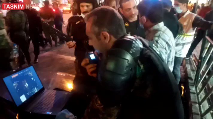 خبرگزاری تسنیم 🇮🇷 On Twitter 🎥 لحظه دستگیری ۲ لیدر اغتشاشات اخیر