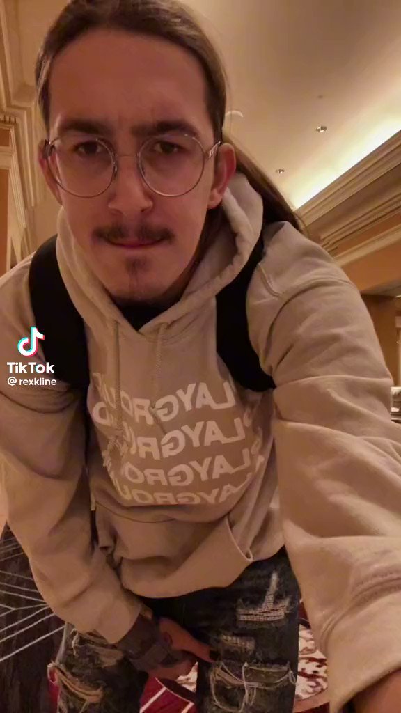 Moe on Twitter: "🚨 BREAKING NEWS🚨 Got live footage of @turnur leaving Todricks house #BB24 https ...