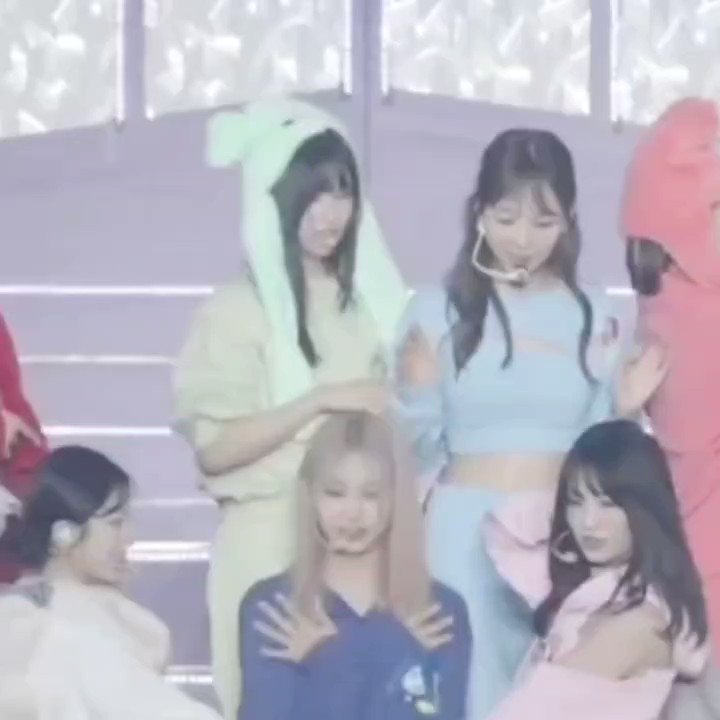 sha| 📌 on Twitter: "RT @sassyminayeon: Minayeon in today's fan meeting! ♡ https://t.co ...