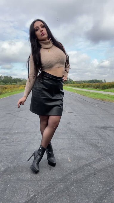 Tw Pornstars 𝔔𝔲𝔢𝔢𝔫 𝔄𝔩𝔢𝔵𝔦𝔰 𝔗𝔥𝔢 𝔅𝔞𝔡𝔡𝔢𝔰𝔱 Videos From Twitter Page 5