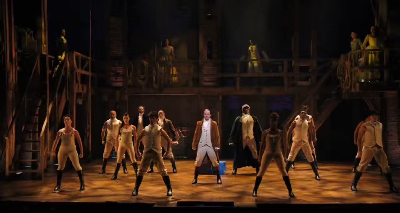 Alan Dubox 🏳️‍⚧️ on Twitter: "@BwayMeme Fazendo o "L" assim como o Hamilton https://t.co ...