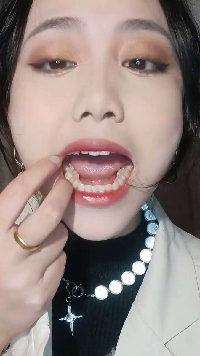 아헤가오 Ahegao アヘ顔 阿嘿颜 ＃阿黑颜 ＃反差 反差婊 高潮脸 ＃盯射 口腔 口腔视频 舌头 美女口腔 ＃母狗 美女真实视频 ＃口水 舌头 更多