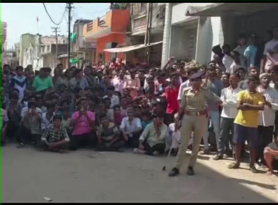 DeshGujarat on Twitter: "In video:"