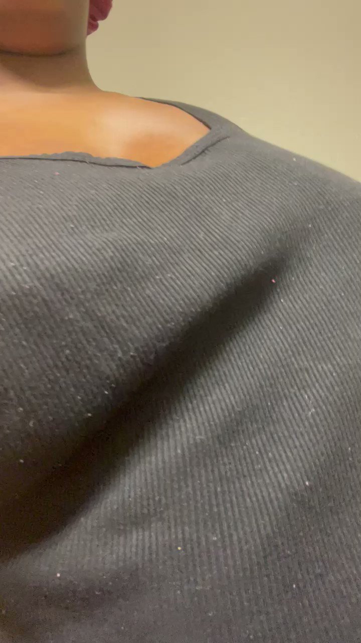 THE Miss B. Nasty 👑 on Twitter: "RT @AppleBitez: @MissBNasty Happy titty Tuesday y’all!!!! 🥰 ...