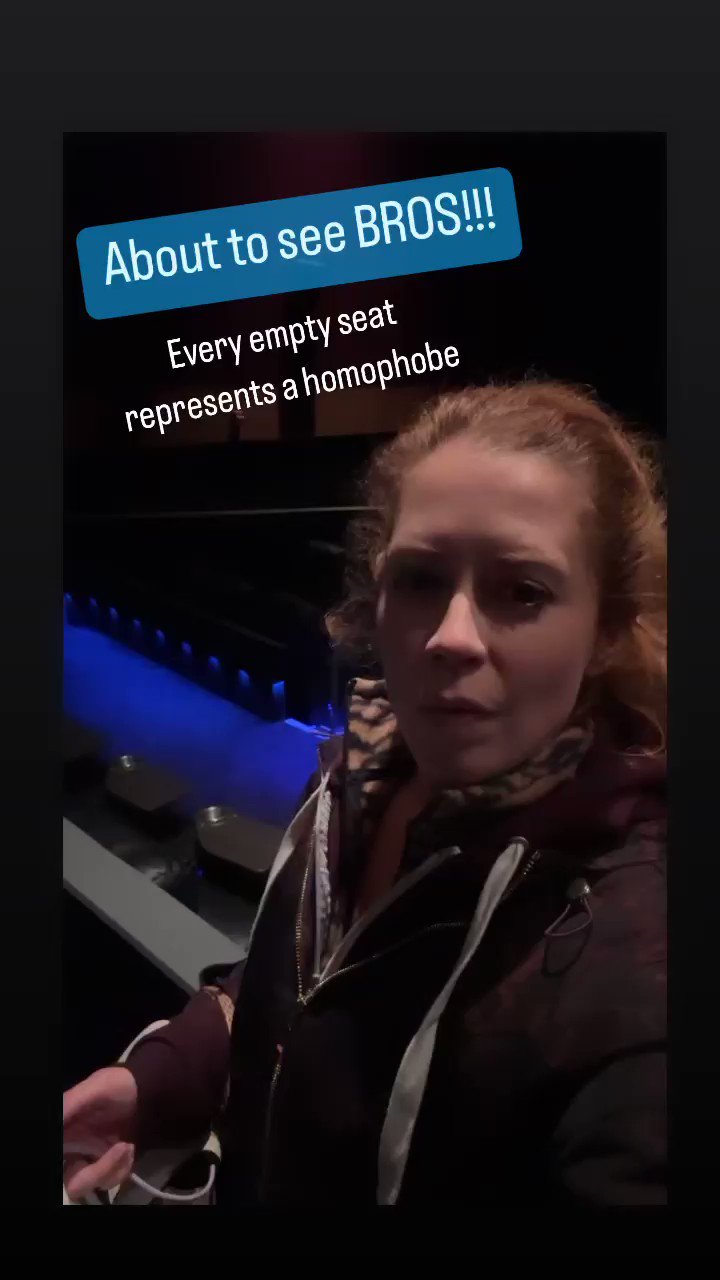 Chrissie Mayr🇺🇸 on Twitter: "Who needs a full theatre when you have a 90% Rotten Tomato score! # ...