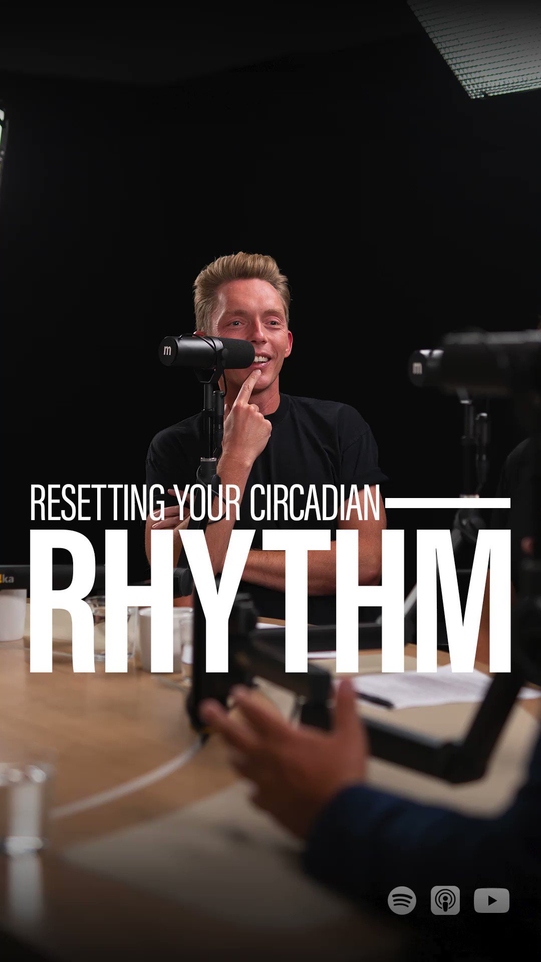 The Minimalists on Twitter: "Going to bed early is the same thing as sleeping in. (An insight we ...