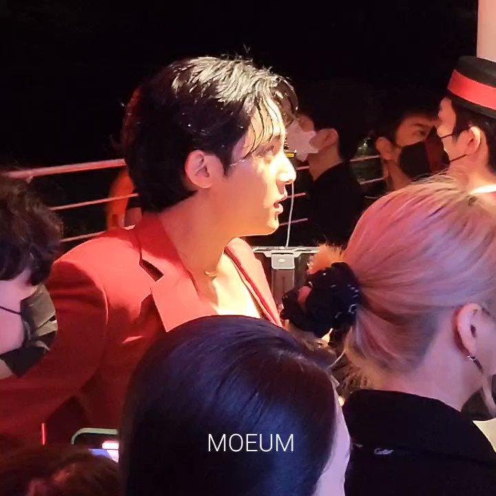 moeum on Twitter: "221006 #민규 까르띠에 https://t.co/rI9VZlYjXs" / Twitter