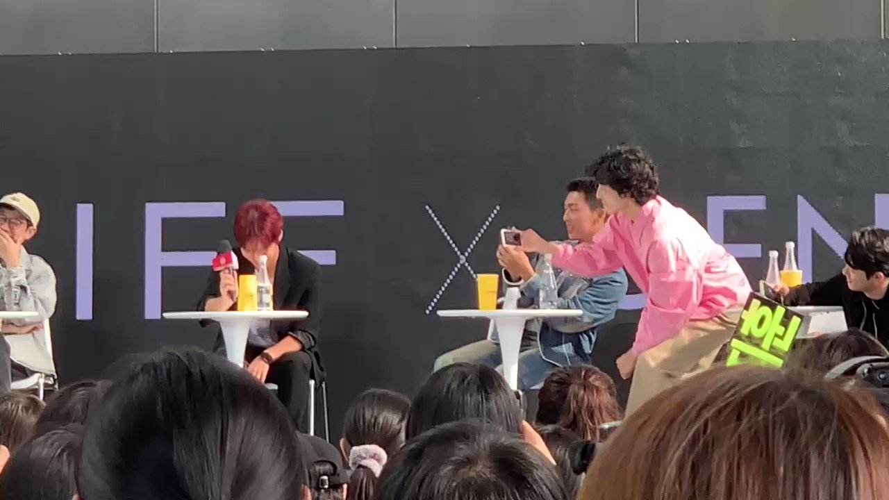 𝐩𝐲𝐮 On Twitter 박지훈 배우님 내 맘 속에 저장 찍고 있는 홍경 ㅋㅋㅋㅋㅋㅋㅋㅋ Evzm7mihes Twitter 