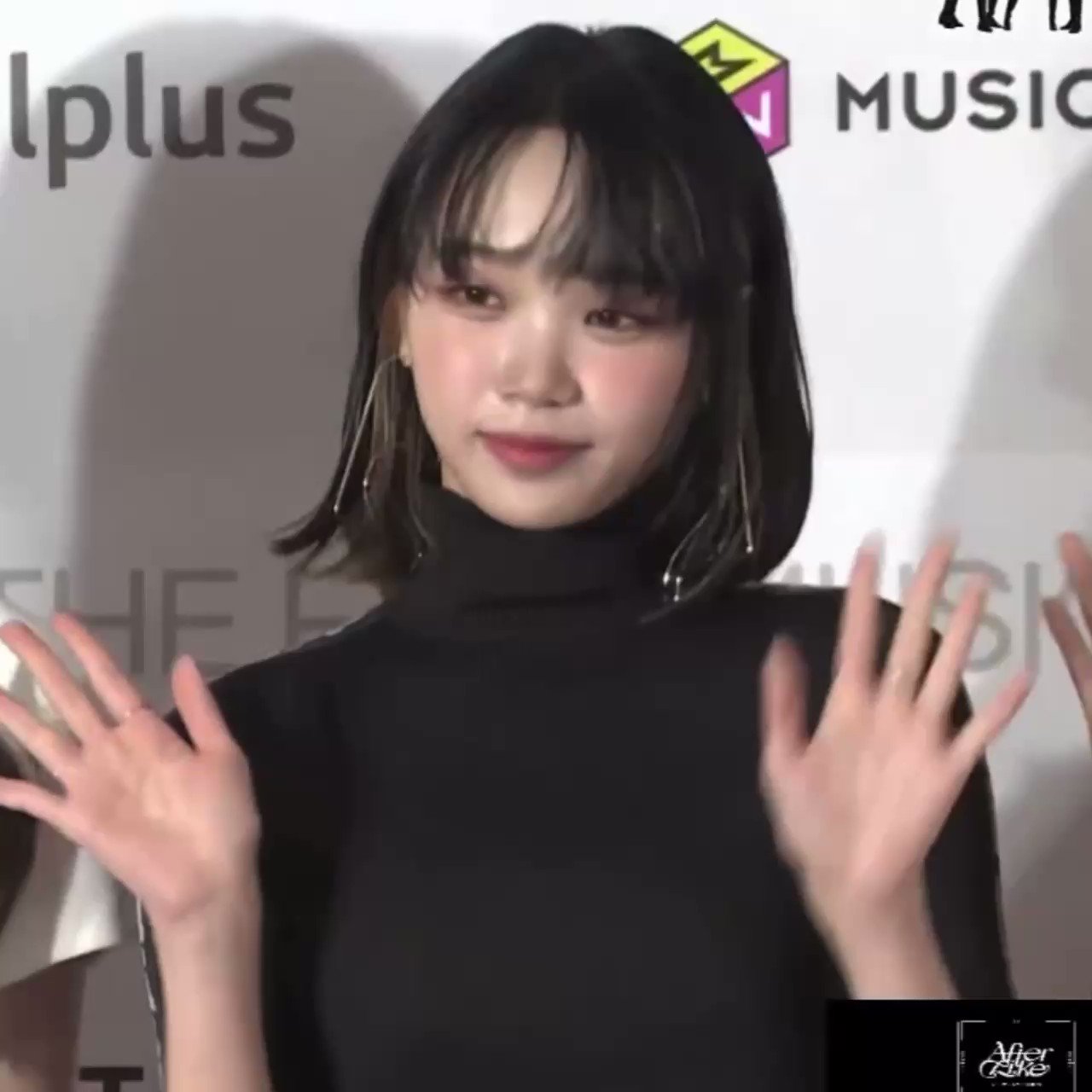 chaewon loops on Twitter: "CHAEWON LOOKS SO GOOD LE SSERAFIM ON TMA 2022 #LESSERAFIM2022TMA @le ...