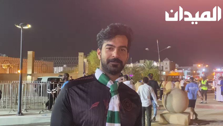 الميدان الرياضي On Twitter مشجع اهلاوي يساند الشباب في الديربي من