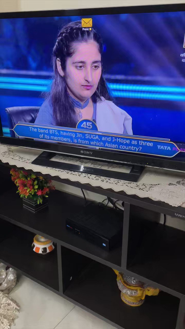 💫 ⁷ on Twitter: "Woahoooo !! Question about @BTS_twt on #KBCIndia #KBC https://t.co/4Digx3YNiK ...