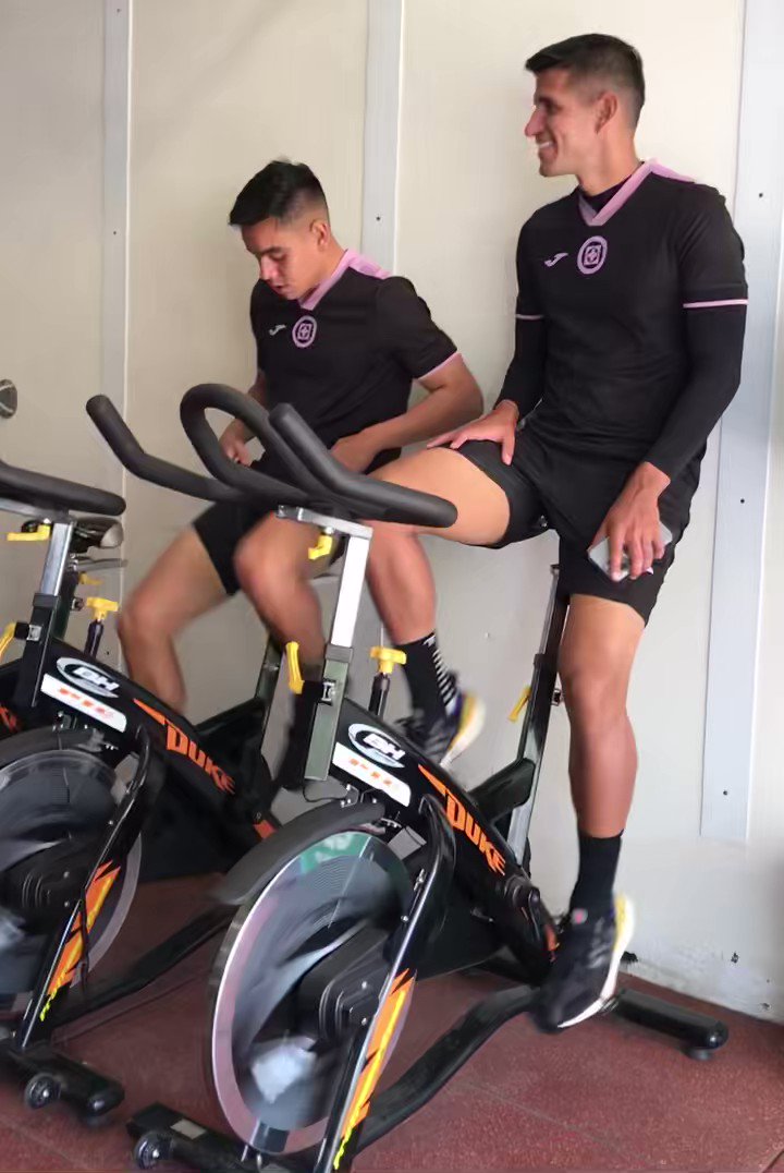CRUZ AZUL on Twitter: "Día de recuperación 🚴🏼‍♂️ https://t.co/N2Us8Tn7Ww" / Twitter