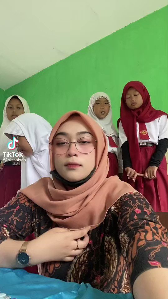 Pesona jilbab (@jilbab_fun) / Twitter