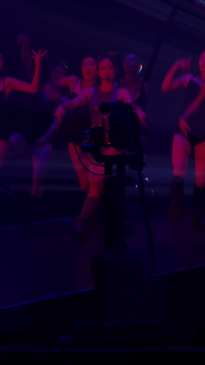 Blackpink Chile On Twitter Jennie Solo Stage “you And Me” Born Pink
