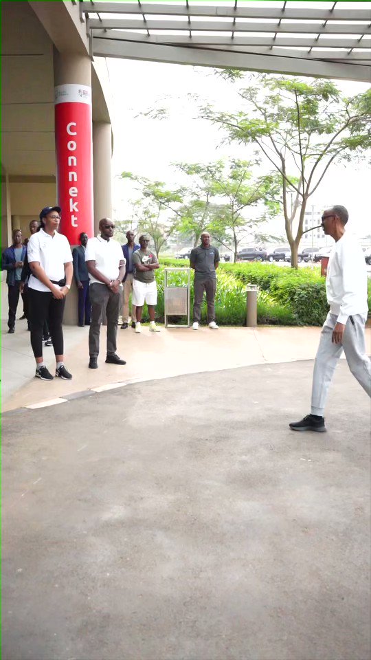 Stephanie Nyombayire on Twitter: "RT @UrugwiroVillage: President Kagame and First Lady Jeannette ...