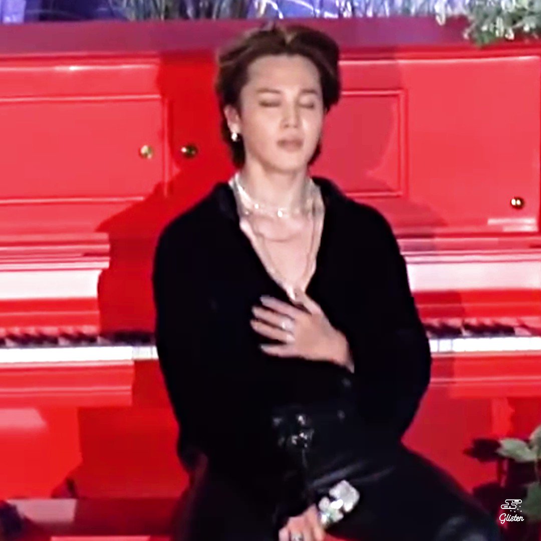 GLISTEN on Twitter: "#지민 #JIMIN @BTS_twt https://t.co/7W4cy8p013" / Twitter