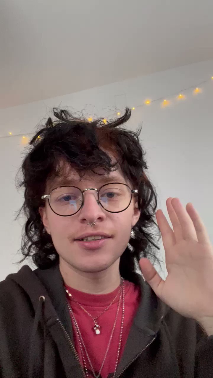 fource.cz on Twitter: "Velký sál Lucerna! 🌈🫶 @CAVETOWN už v pondělí vystoupí v Praze. Posledních ...