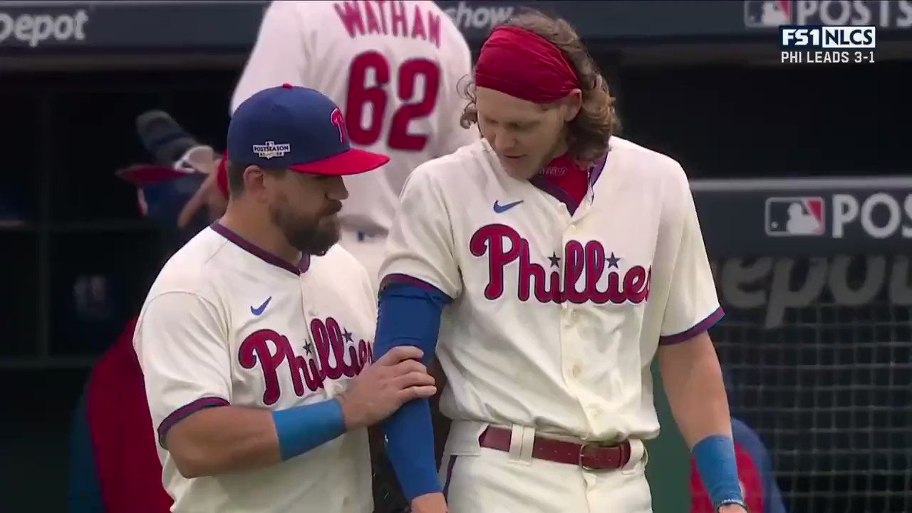 Cut4 on Twitter: "Kyle Schwarber: good teammate 🤣 #Postseason https://t.co/4RuYpiRwdU" / Twitter