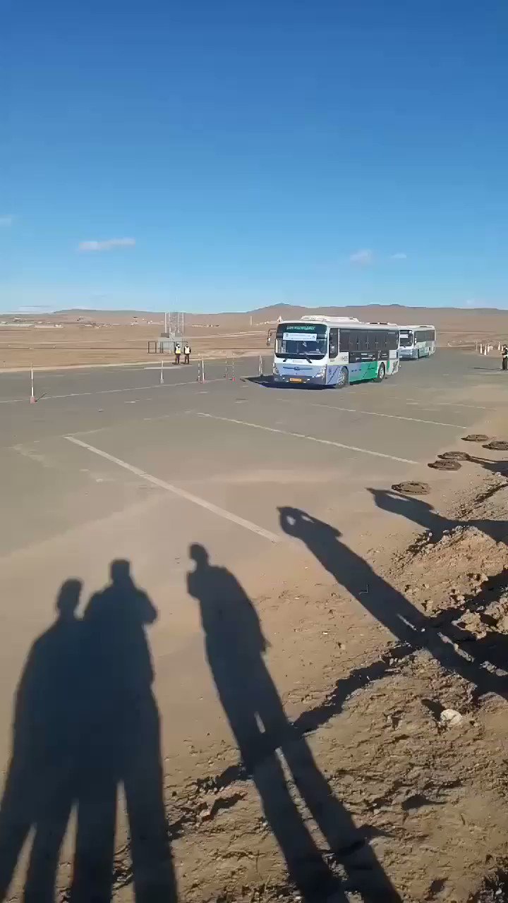 The ЮҮХҮҮ On Twitter Гачууртаас Зайсанруу ингэж л явдагшд Эд нар нь уралдаад байгаа нь энэ юм