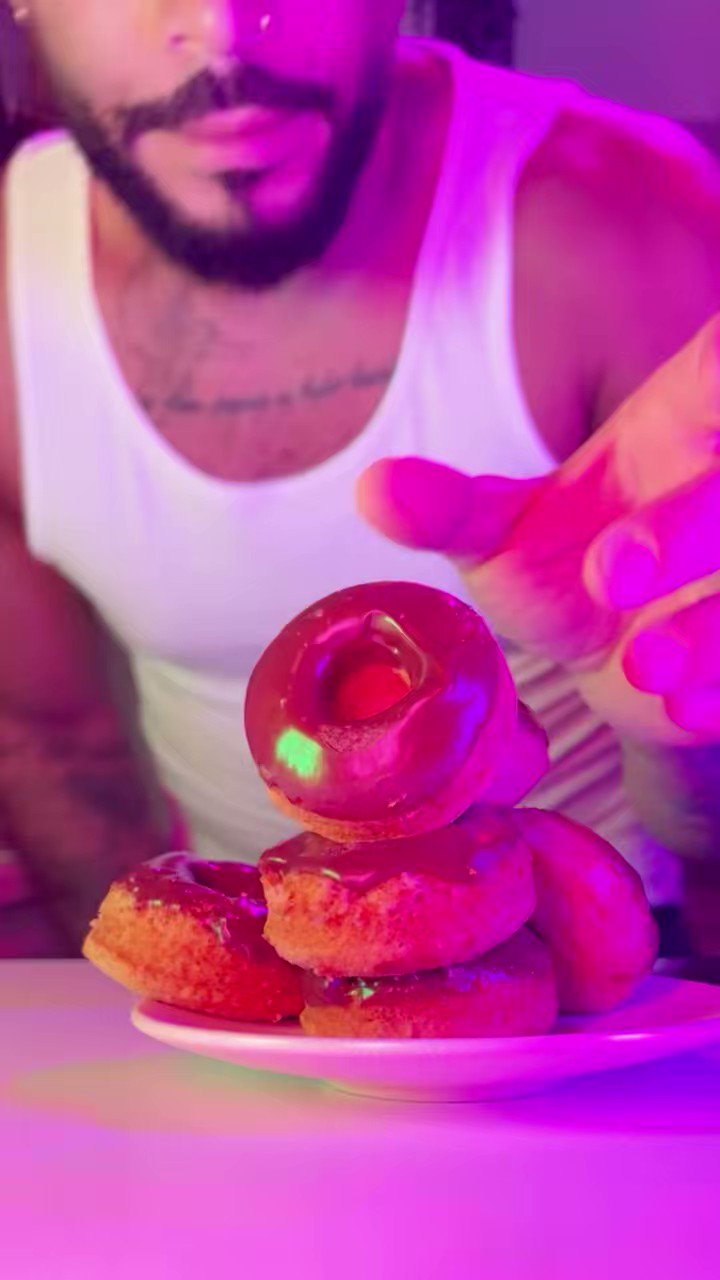 Sandros Bakes on Twitter: "Goodnight People 💜😘 https://t.co/JCxDEUlR9T" / Twitter