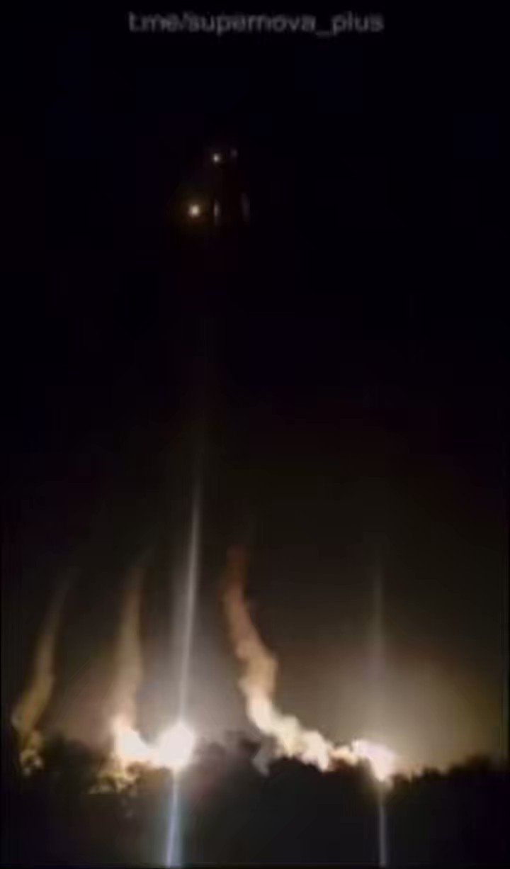 Visegrád 24 on Twitter: "Around 20 Ukrainian HIMARS rockets launched against Russian positions ...