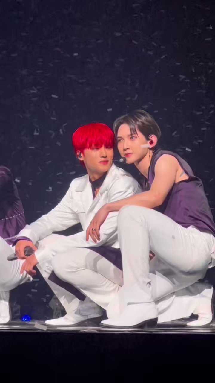 @Dear My，Friend on Twitter: "221029 서울콘 D-1 오늘의 여우즈 WAVE 엔딩 #YEOSANG #여상 #WOOYOUNG #우영 #에이티즈 ...