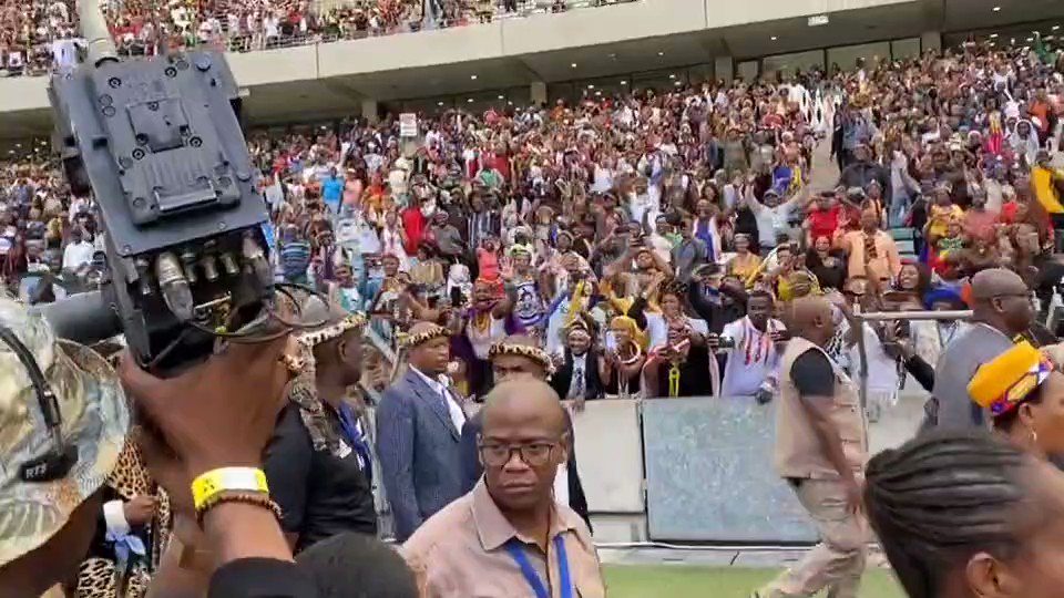 SABC News on Twitter: "RT @UpdateAtNoon: [ON AIR] #KingMisuzuluKaZwelithini pays special tribute ...