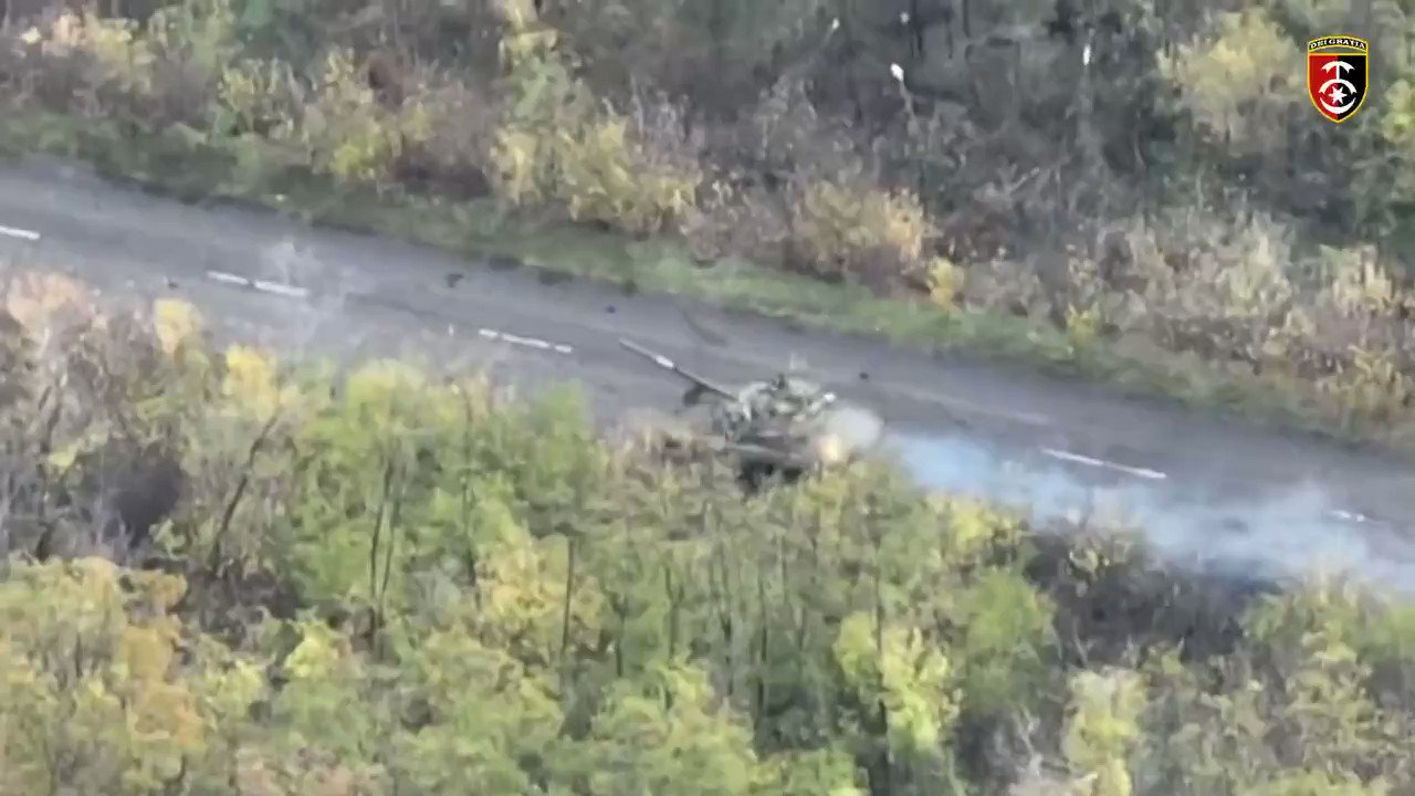 🇺🇦 Ukraine Weapons Tracker on Twitter: "#Ukraine: A Russian T-80BV tank was destroyed by the ...