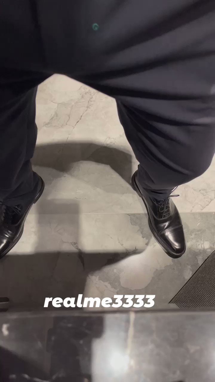 realme3333 on Twitter: "玩个鸡巴……#正装 https://t.co/400ZXEPsBw" / Twitter