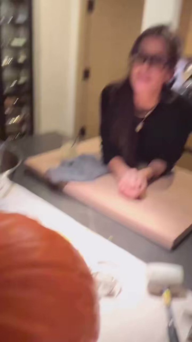 curtny on Twitter: "JENNIFER ANISTON THANK U SO MUCH FOR THIS REEL 😭"