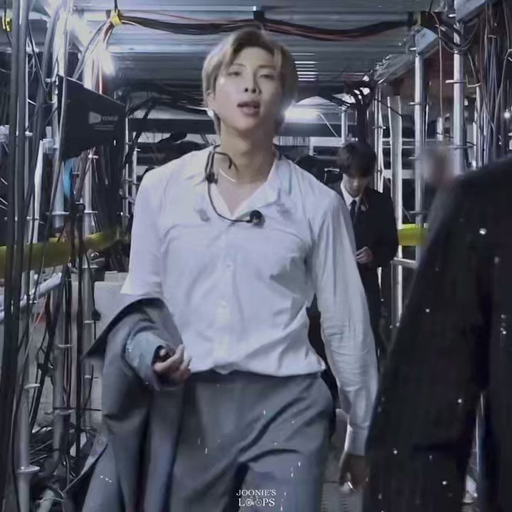 namjoon loops on Twitter: "https://t.co/rc0MUS0ZCl" / Twitter