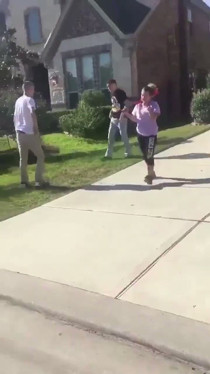 OnThaCorner on Twitter: "These White thugs go at it in the streets https://t.co/X9TuYtmRin ...